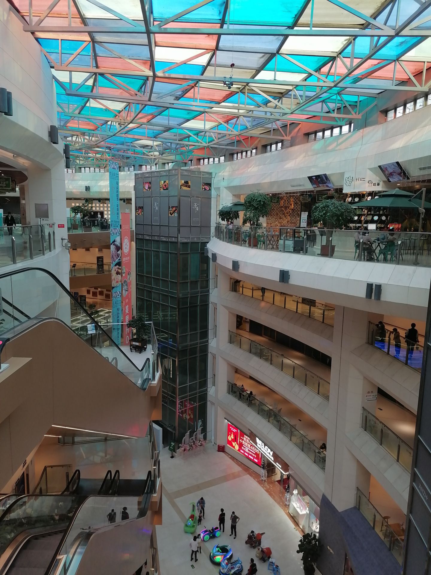 乌鲁木齐CC MALL·时代广场购物攻略,CC MALL·时代广场物中心/地址/电话/营业时间【携程攻略】