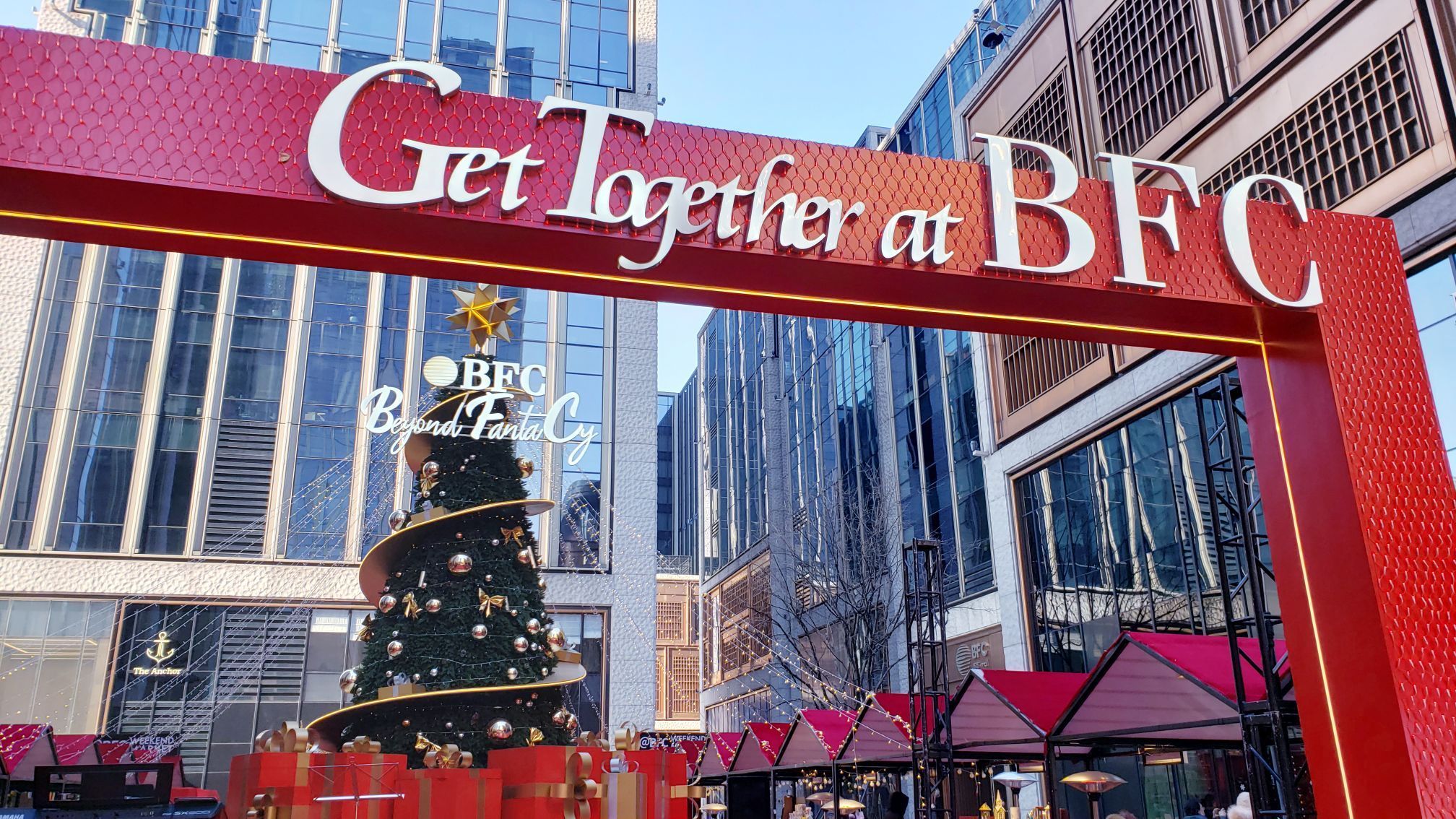 上海BFC外滩金融中心购物攻略,BFC外滩金融中心物中心/地址/电话/营业时间【携程攻略】