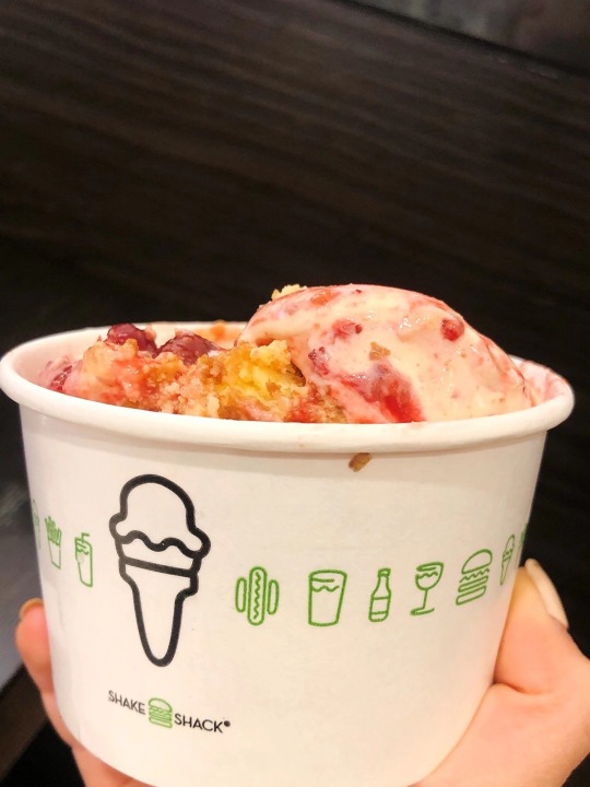上海Shake Shack(上海新天地店)攻略,Shake Shack(上海新天地店)特色菜推荐/菜单/人均消费/电话/地址/菜系/点评/营业 ...