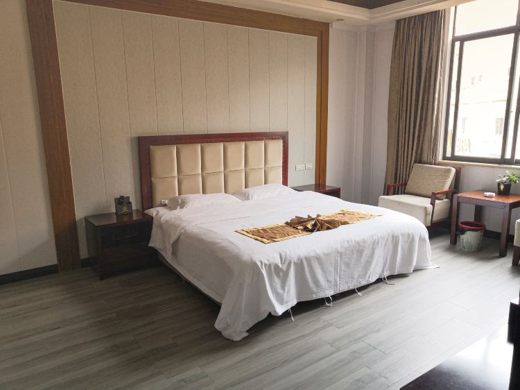 Junlian Tianhe Hot Spring Hotel in Yibin | 2025 Updated prices, deals ...