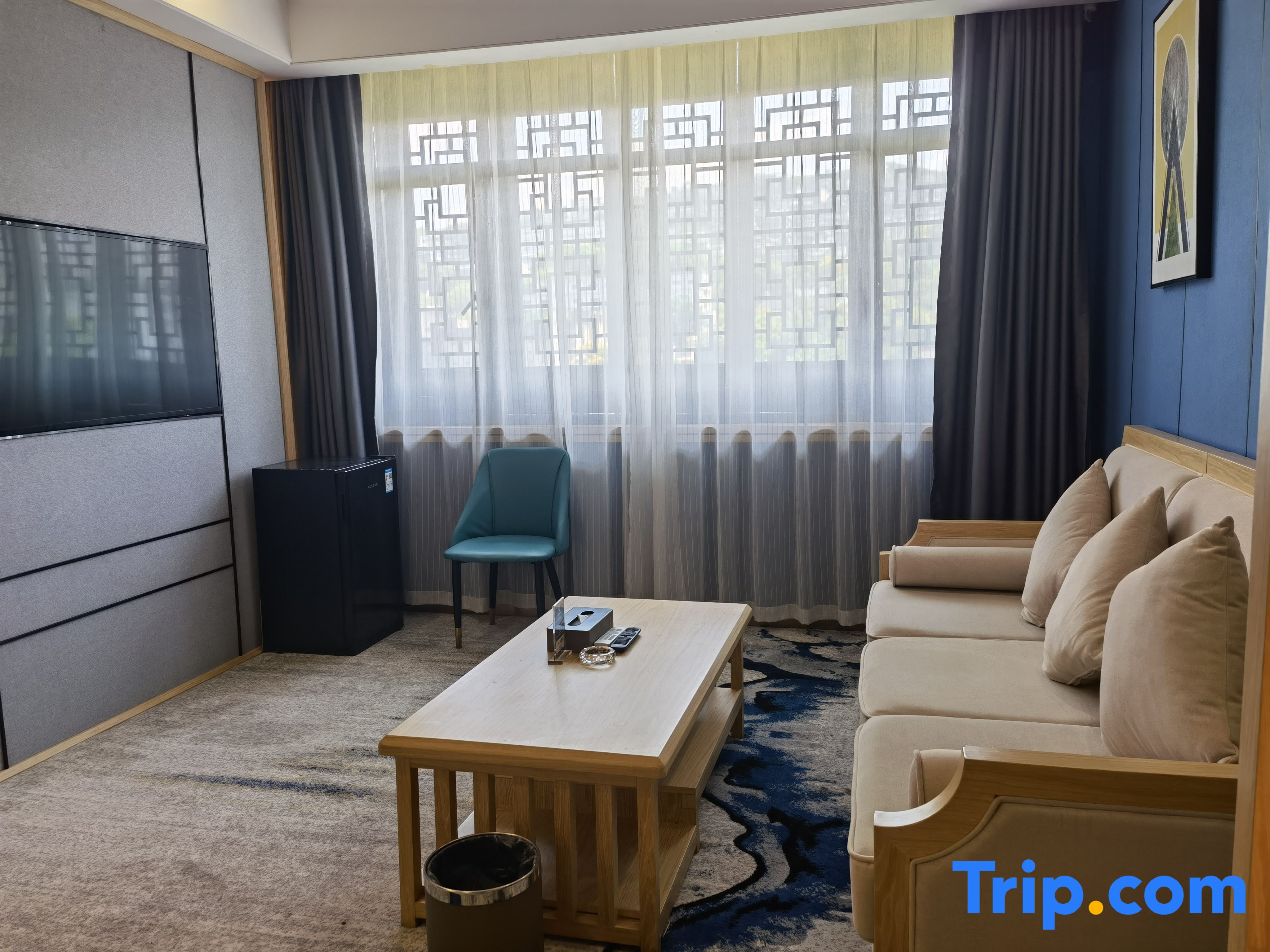 Renhuai Maotai Town Hotel Book / Directions - NAVITIME Transit