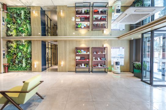Jinyi Chain Hotel (Drum Tower General's Mansion Subway Station) in ...