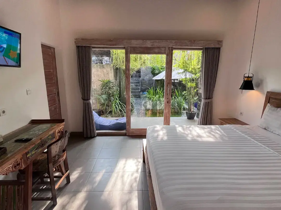 Pis Bolong Canggu - Canggu