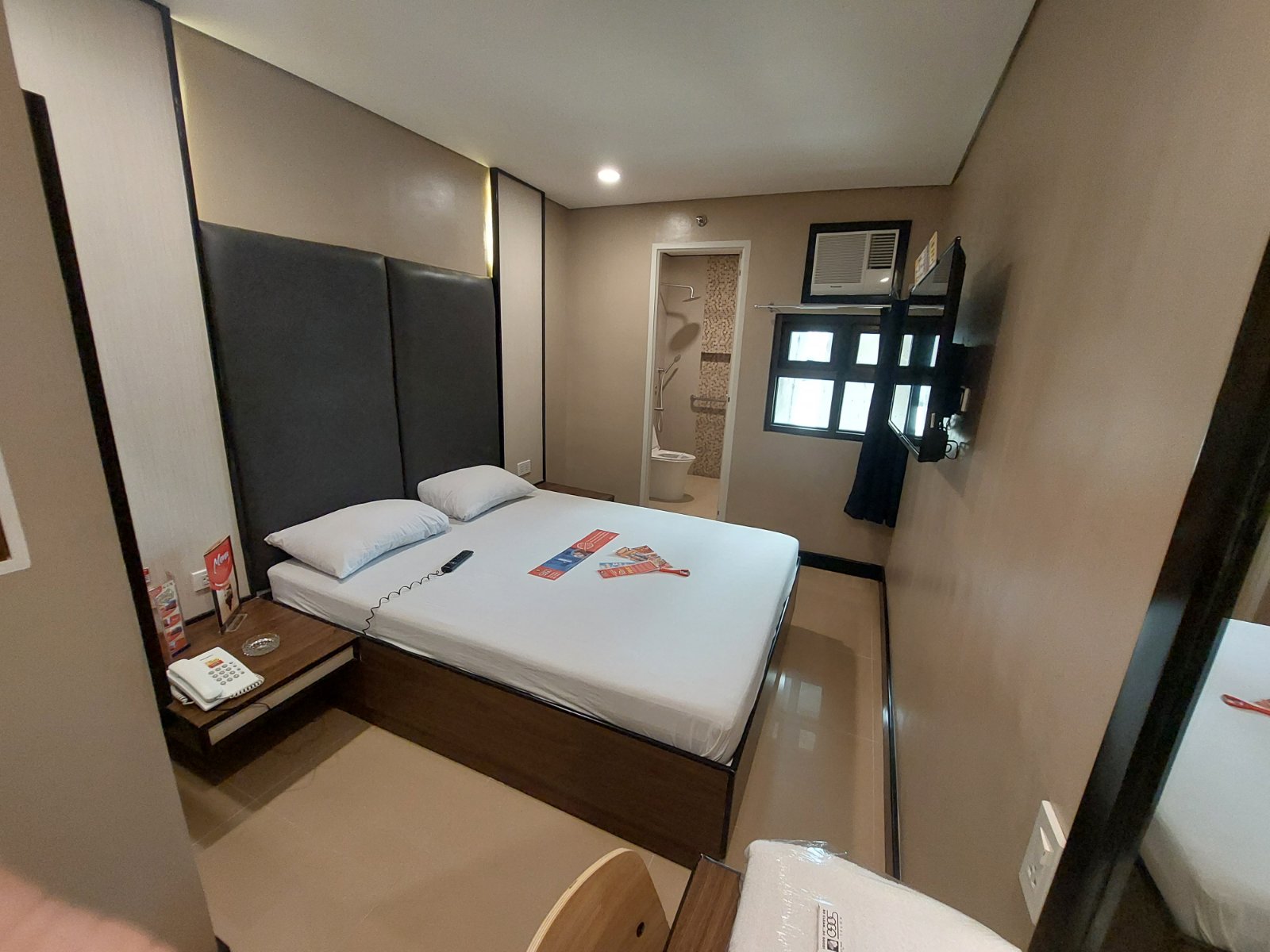 Sogo Hotel Regency Rooms