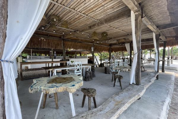 查拉罗斯特地方由SMS酒店服务(Chalaroste Place by SMS Hospitality)预订价格,联系电话位置地址【携程酒店】