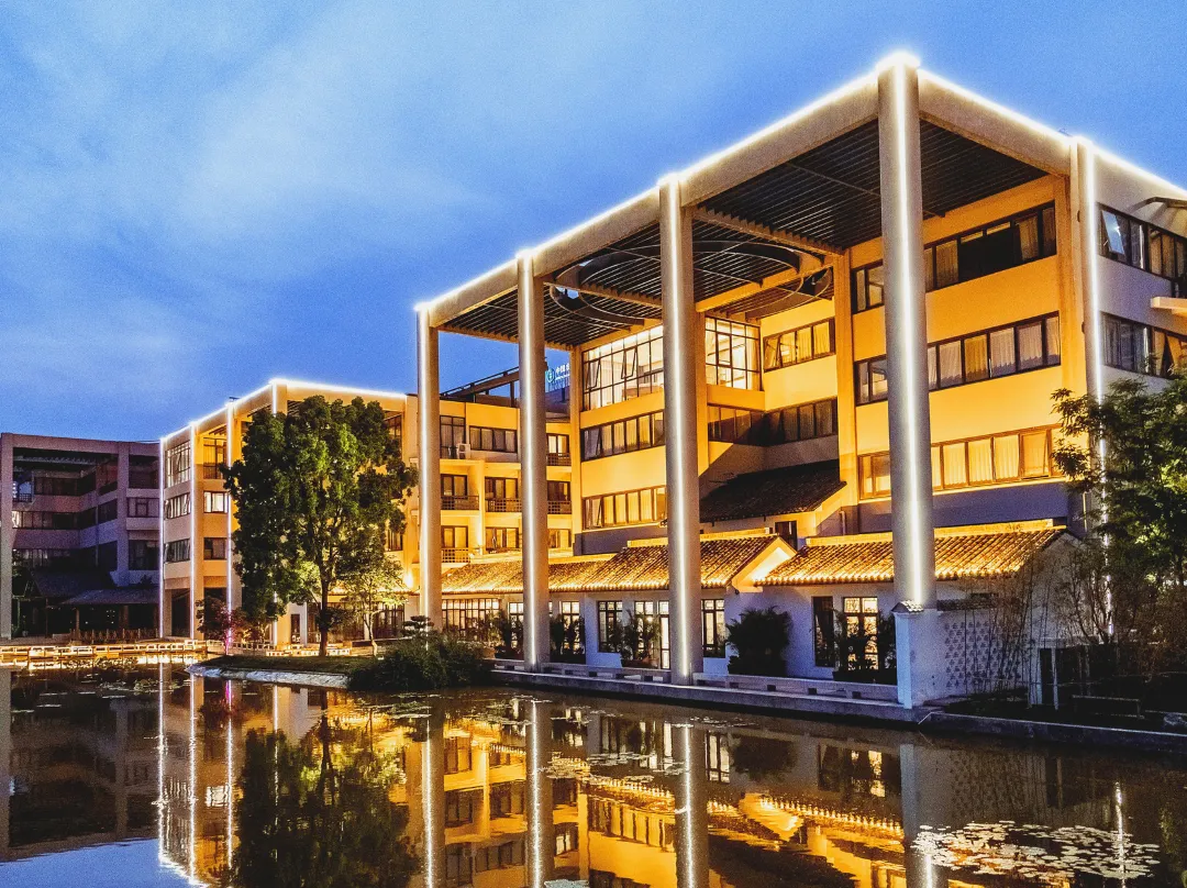 Xinxiang Jinguhu Lake Hotel - Xinxiang