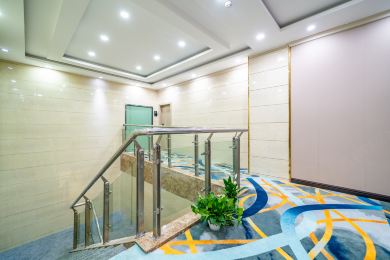 Zunyi Dumei Hotel (International Trade Spring Department Store Shopping ...