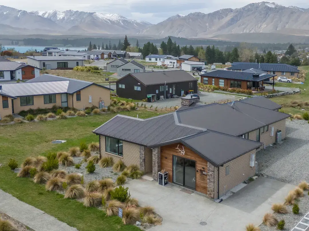 Hunter Hunter - Lake Tekapo