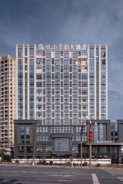 Guanghan Day Trip: Ancient Wonders and Ingenious Waterworks | Trip.com