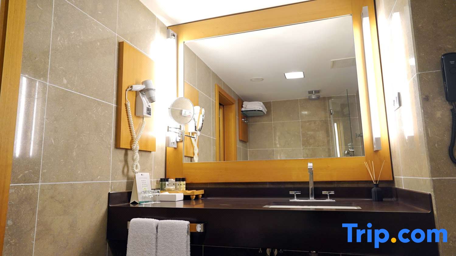 Point Hotel Taksim Book / Directions - NAVITIME Transit