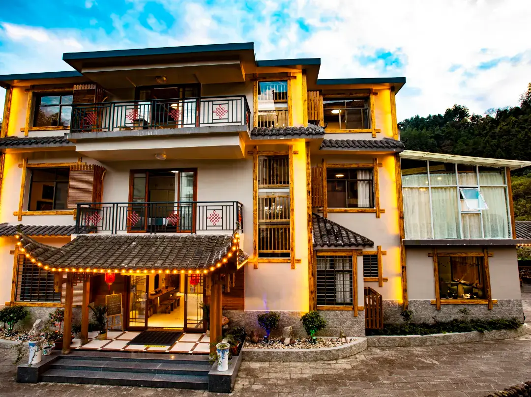 Zhangjiajie Perch Tree House - Zhangjiajie