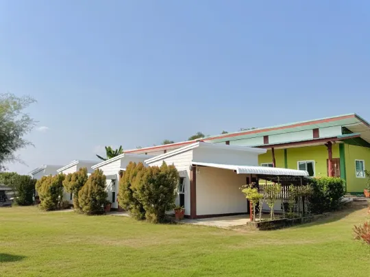 Queue&bright Resort - Chiang Rai