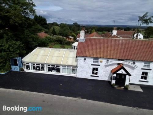 甘顿格雷伊猎犬旅馆(Ganton Greyhound Inn)预订价格,联系电话位置地址【携程酒店】