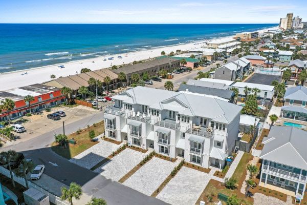 海滩之家 - 由PHG提供的精致逃脱(Beach House - Elevated Escape by PHG)预订价格,联系电话位置地址【携程酒店】