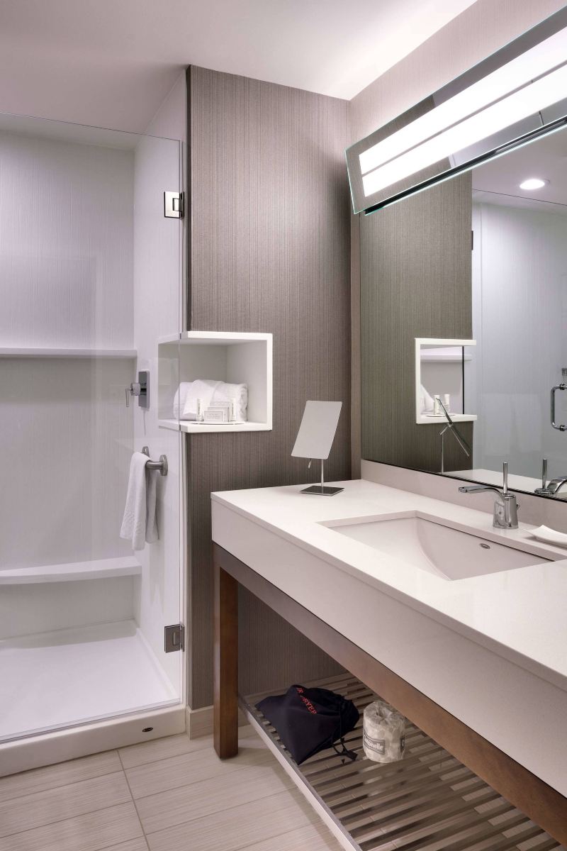 Courtyard Marriott Bathroom Provo