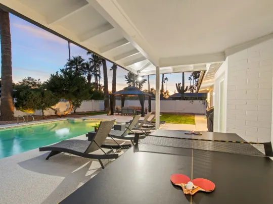 Scottsdale Classic - Luxury Home W/ 5 Beds & Pool! - Scottsdale, AZ