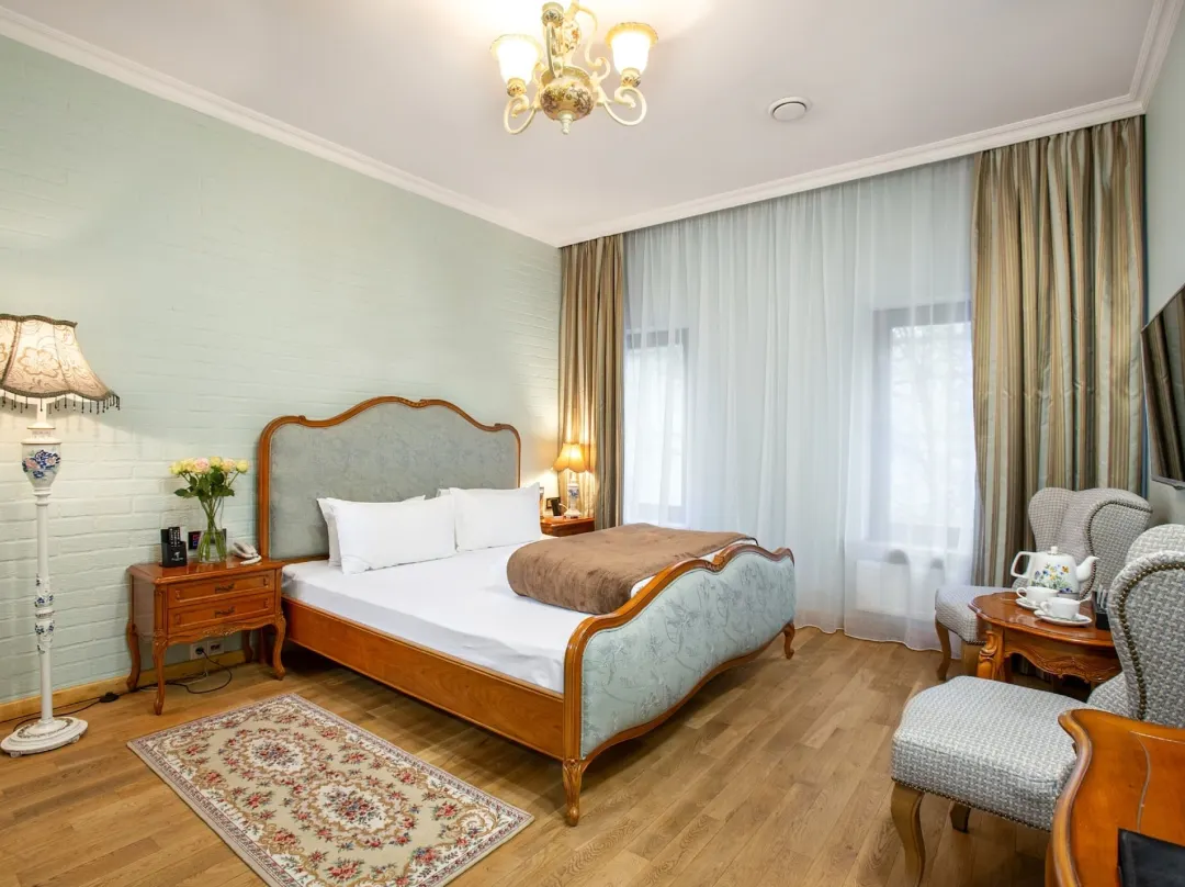 Hotel Vremena Goda - Moscú