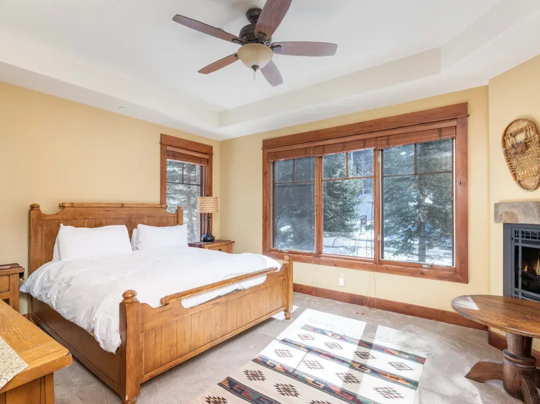 Ski-in Access And Hot Tub Oasis - Elegant Mountain Haven - Telluride, CO
