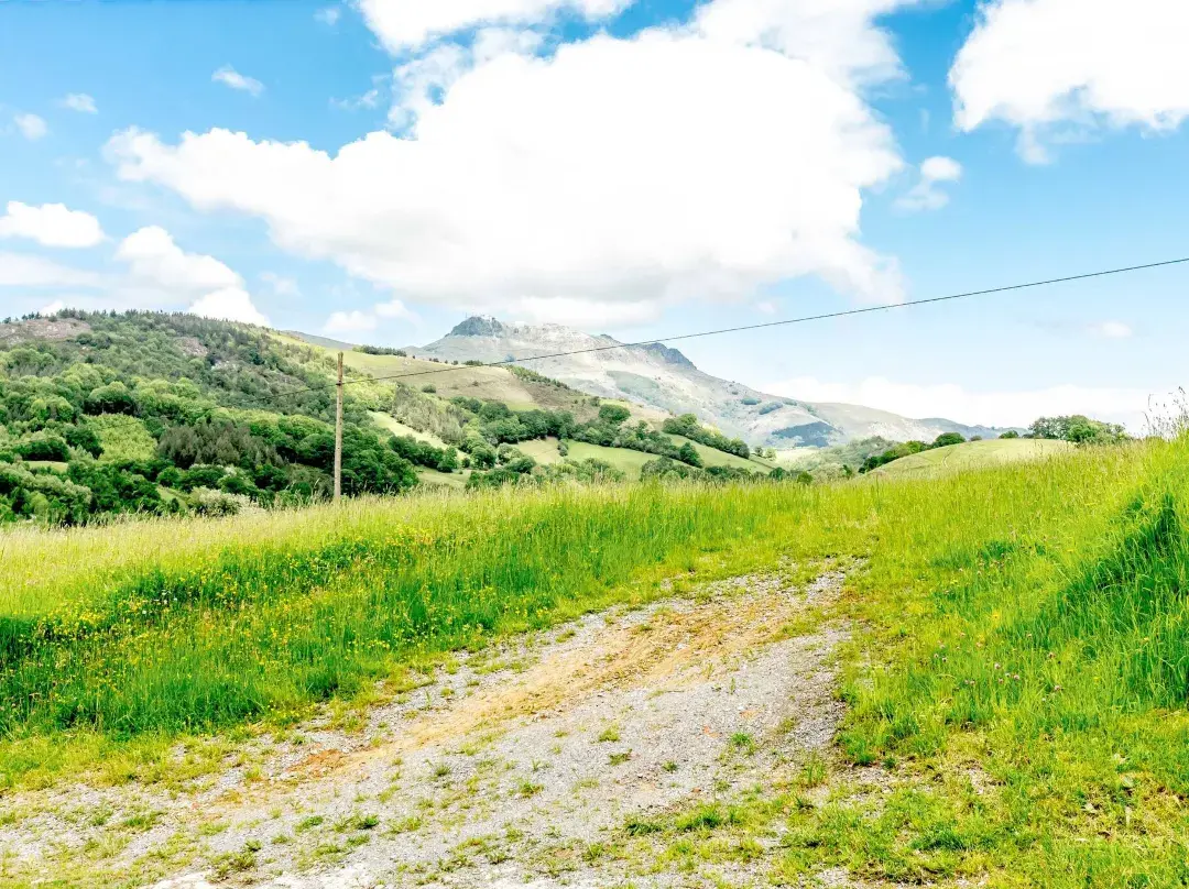 A Sólo 30 Kms De San Sebastián - Baztan