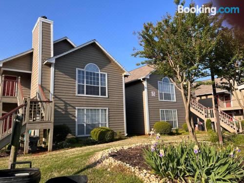 Spacious Corporate Condo - 2Bd/2ba预订价格,联系电话位置地址【携程酒店】