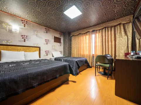 Jeju Juliana Hotel - Jeju