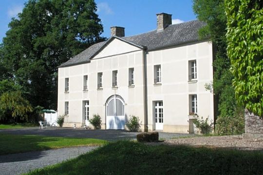 Château de Lamberville预订价格,联系电话位置地址【携程酒店】
