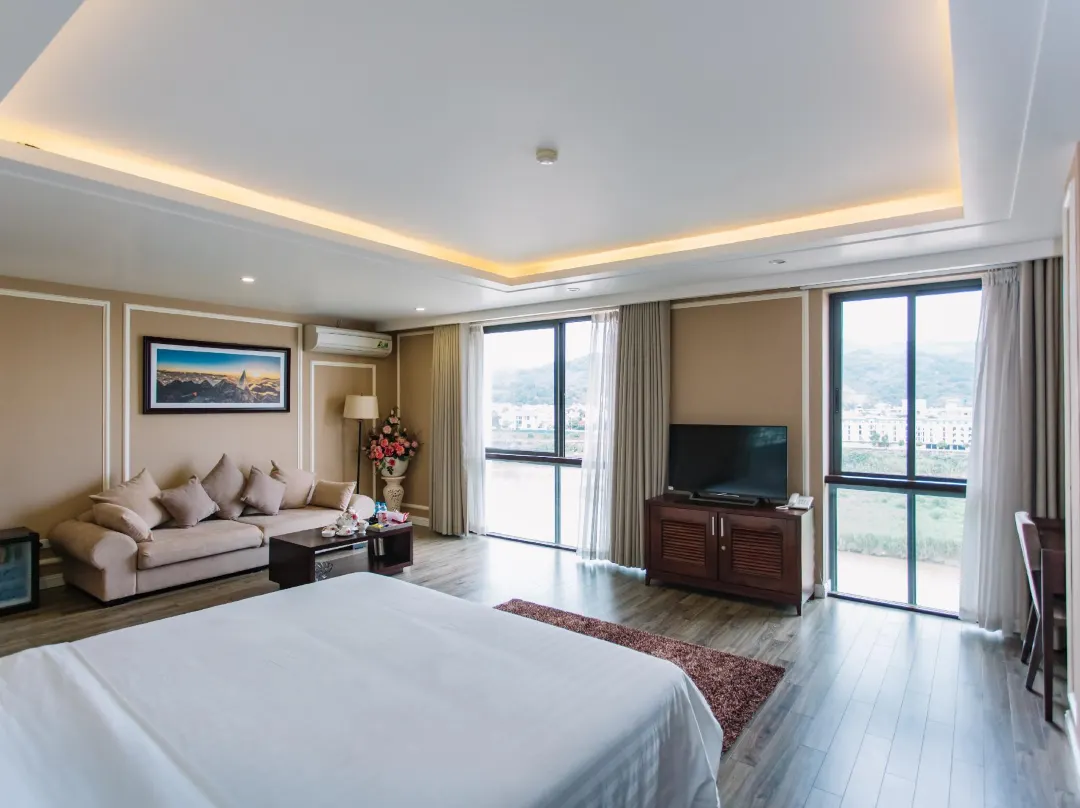 Cao Minh Hotel - Lào Cai