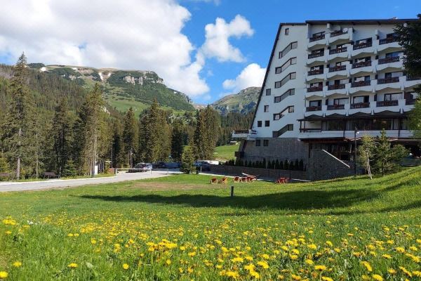 Hotel Pestera预订价格,联系电话位置地址【携程酒店】