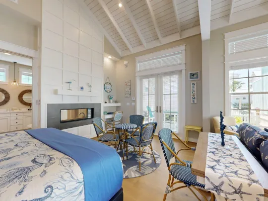 Shared Resort Style Pools, Pet Friendly, Boardwalk To The Beach - Corpus Christi, TX