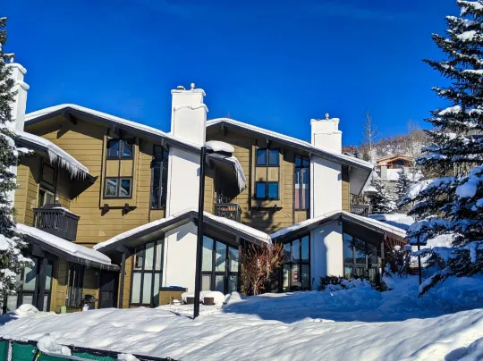 Cozy Fireplace And Community Hot Tub - Charming Couples Retreat - Steamboat Springs, CO