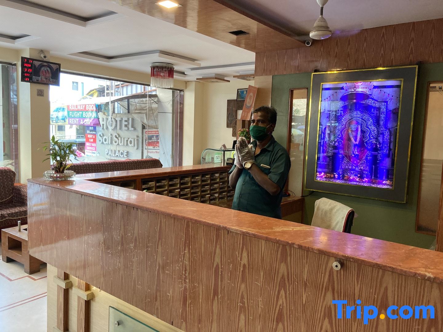 Hotel Sai Suraj Palace 予約 / アクセス情報 - NAVITIME Transit