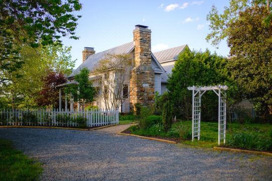 Touchstone Manor预订价格,联系电话位置地址【携程酒店】