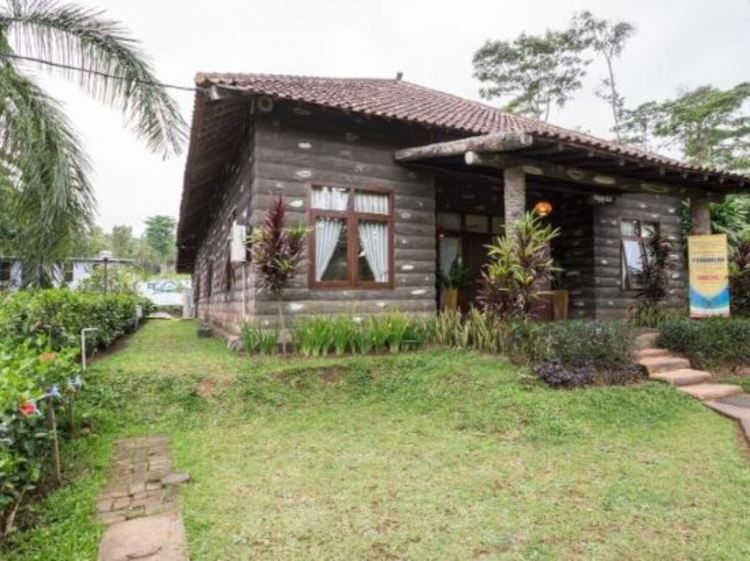 Royal Caravan Hotel Trawas in null | 2023 Updated prices, deals - Klook ...