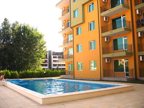 Yanis Apartment in Hermes Complex预订价格,联系电话位置地址【携程酒店】