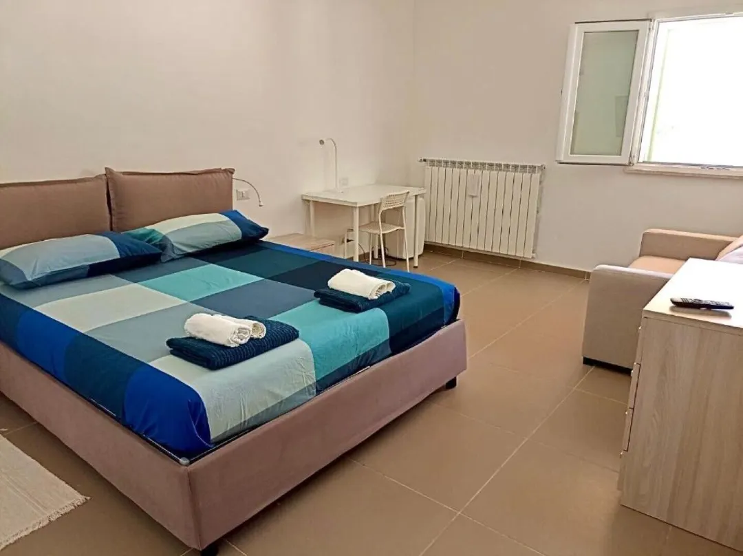 Arredamento Completo E Moderno, Un’oasi Di Verde A Due Passi Dalla Città. - Bari