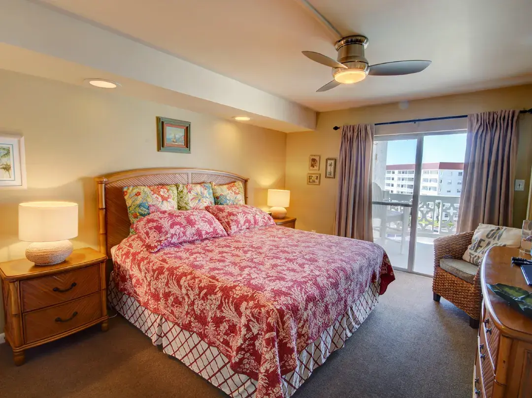 Stunning Gulf Views And Relaxing Balcony - Spacious Coastal Retreat - Fort Walton Beach, FL