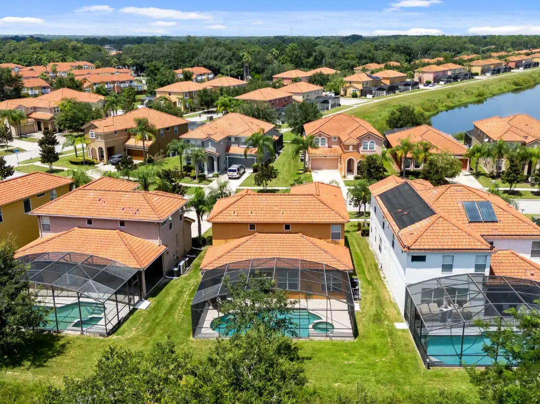 Screened-in Pool And Game Room - Stunning Family Retreat - Kissimmee