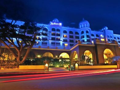 Radisson Blu Plaza Hotel Mysore ในเขตมิสุรุ | ราคาและดีลใหม่ในปี 2023 ...