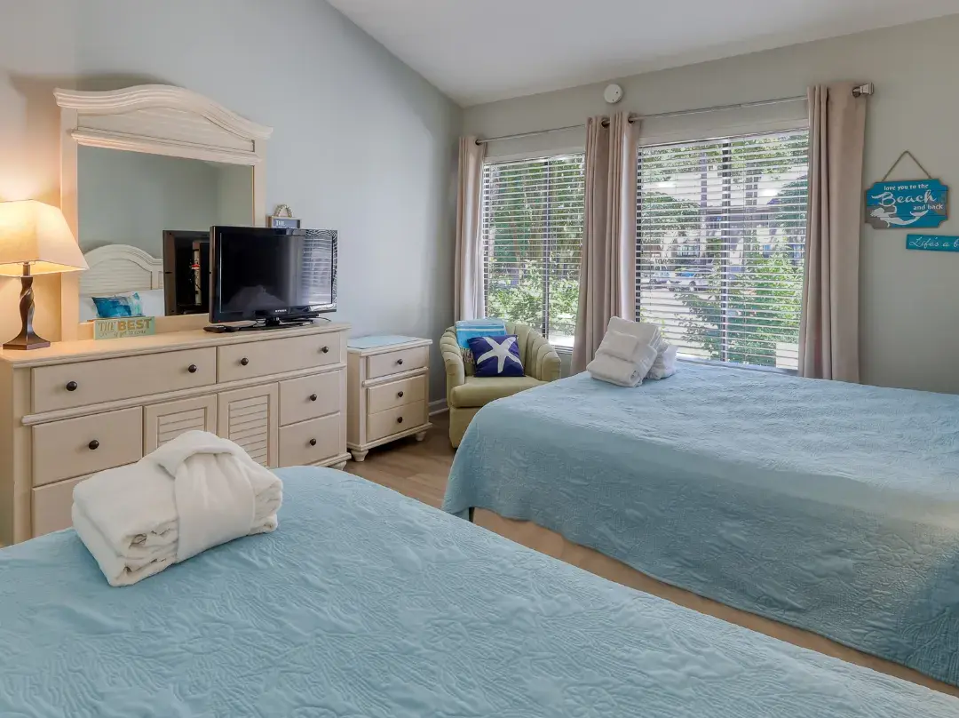 Charming Coastal Retreat With Golf Course Views - Spacious And Relaxed - Hilton Head Island