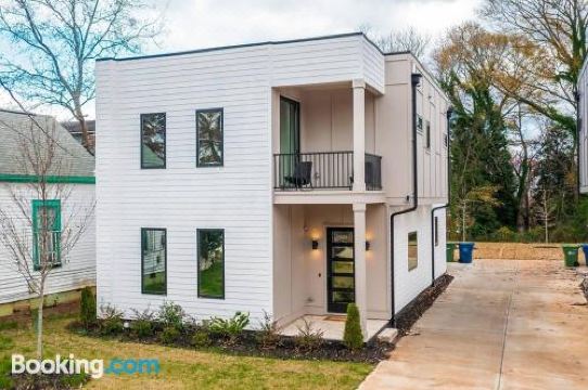 Modern Luxury in the City at Havilah Estates预订价格,联系电话位置地址【携程酒店】