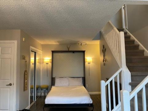 公寓(Blue Mountain 2 Story Studio Loft)预订价格,联系电话位置地址【携程酒店】