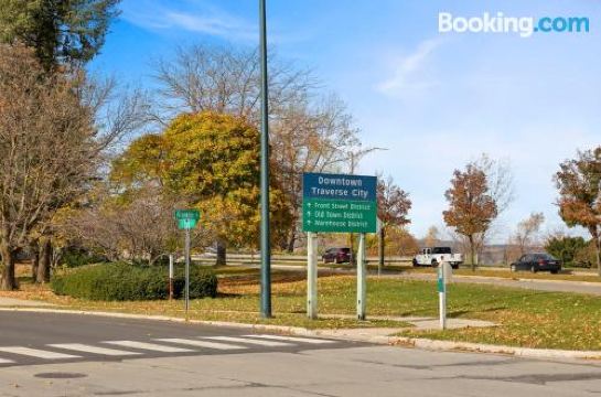 Bay Park #32预订价格,联系电话位置地址【携程酒店】