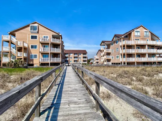 Oceanview Deck And Two Seasonal Pools - Stunning Beach Escape - Carolina Beach, NC