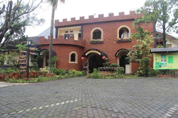 Hotel Taman Sari Sukabumi in Sukabumi | 2023 Updated prices, deals ...