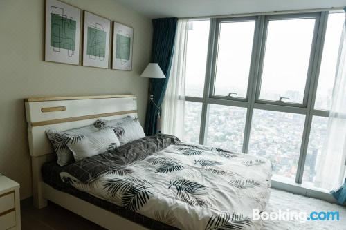 A2J Luxury 3Br Uptown Balcony BGC Suite Near Mall预订价格,联系电话位置地址【携程酒店】