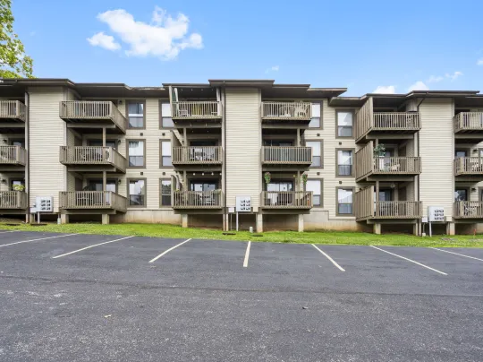 Spacious Living And Resort Amenities - Delightful Golf Retreat - Branson, MO