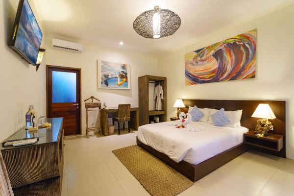 拉斯卡尔斯酒店(Rascals Hotel - Adults Only)预订价格,联系电话位置地址【携程酒店】