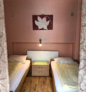 Salzstraße 22 Pansion Hipokratios Apartment预订价格,联系电话位置地址【携程酒店】