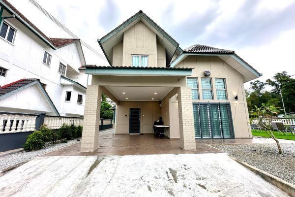 位于拉旺的4卧室别墅-285平方米|带3个独立浴室(BNB Country Homestay, Rawang- 14 pax, pool ...