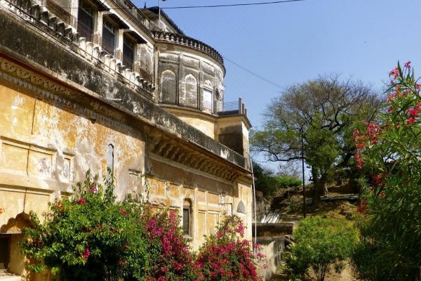 Fort Rampura Jalaun预订价格,联系电话位置地址【携程酒店】